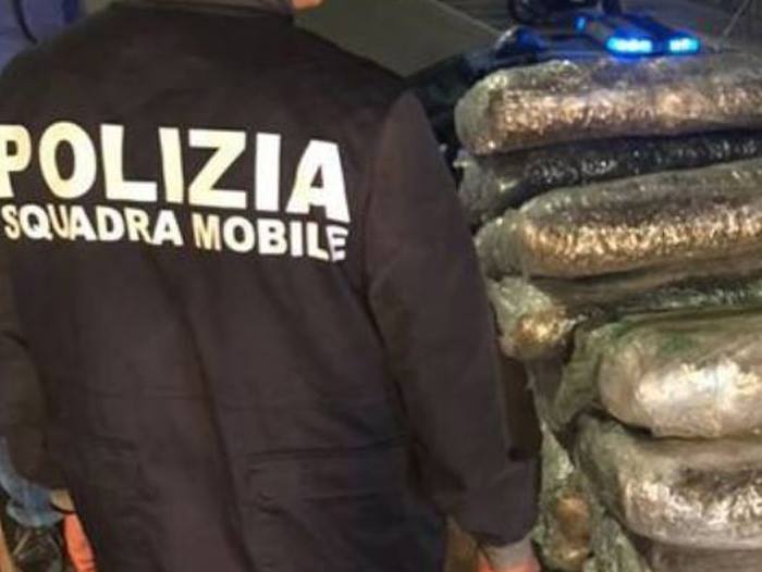 Sicilia: bărbat român transporta droguri în valoare de 3 milioane de ...