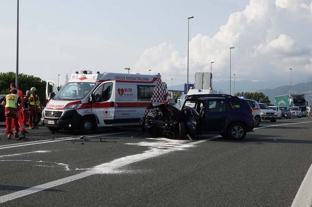 Tragic accident în Italia, o femeie română și-a pierdut viața și alte 4 ...