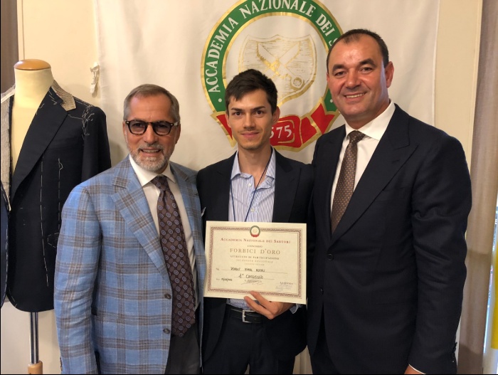 Succes românesc în Italia, un tânăr croitor român a câștigat cel mai ...