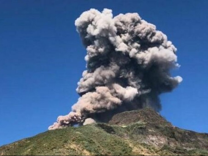 Explozie puternică într-un vulcan din Italia. „Se poate întâmpla orice ...