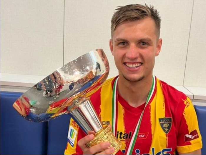 Român campion în Italia: „Suntem 11 străini departe de familie și casă ...