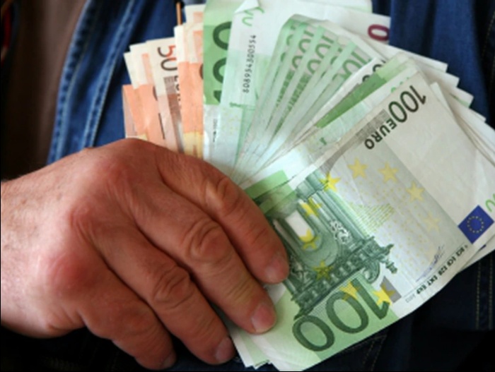 Români în străinătate: „Cu greu reușim să punem bani deoparte, era mult ...